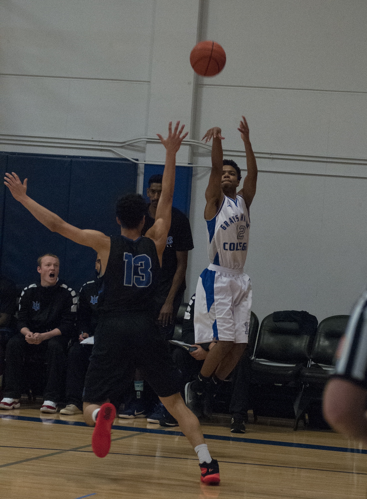 GHC men win GHC Gym debut, split in season-opening weekend games | The ...