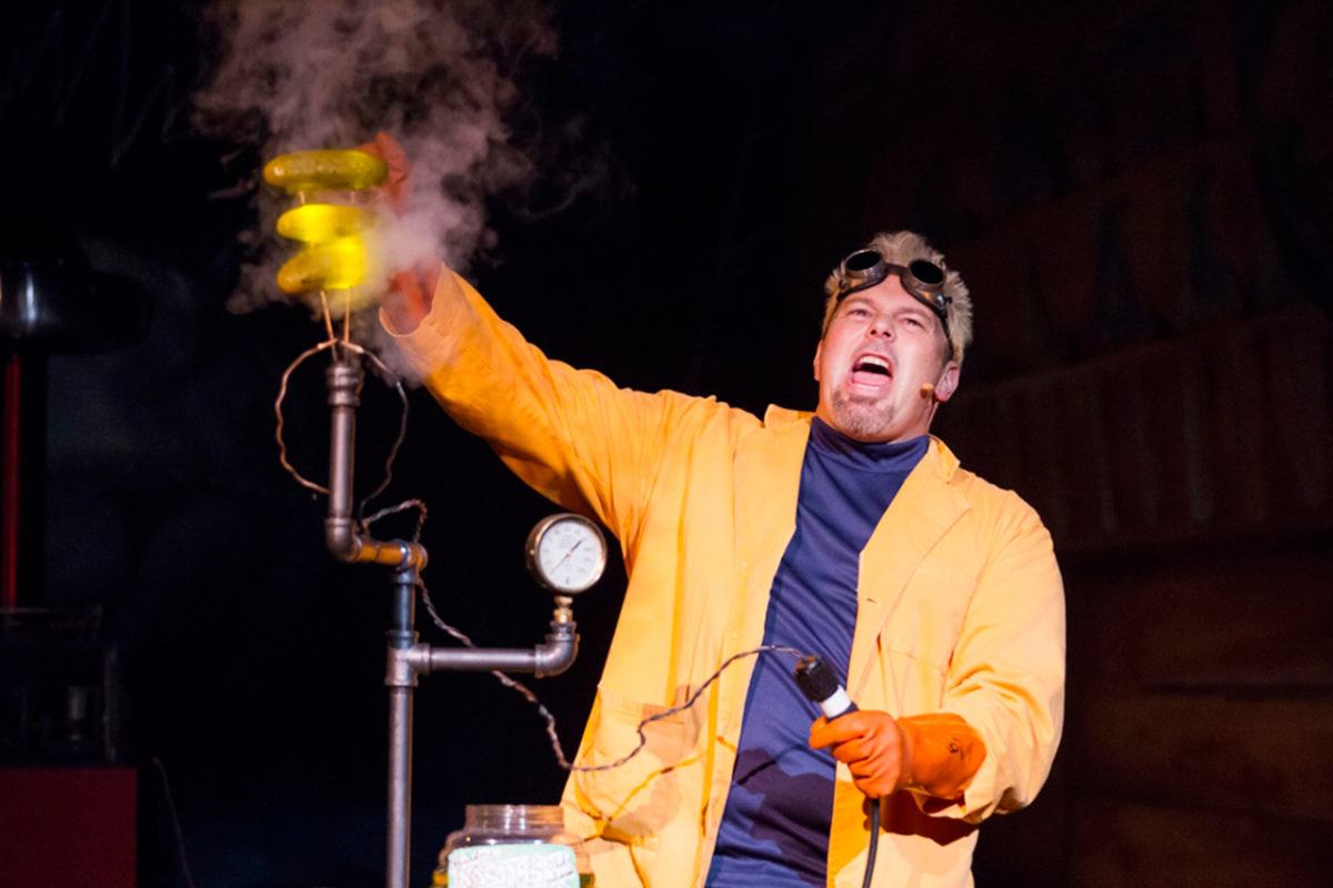 Actor-comedian Doktor Kaboom! to perform in Raymond | The Daily World