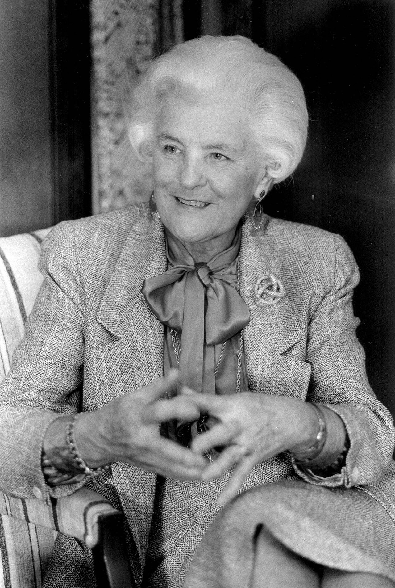 Isabelle Lamb, first female Port commissioner, dies at 94 | The Daily World