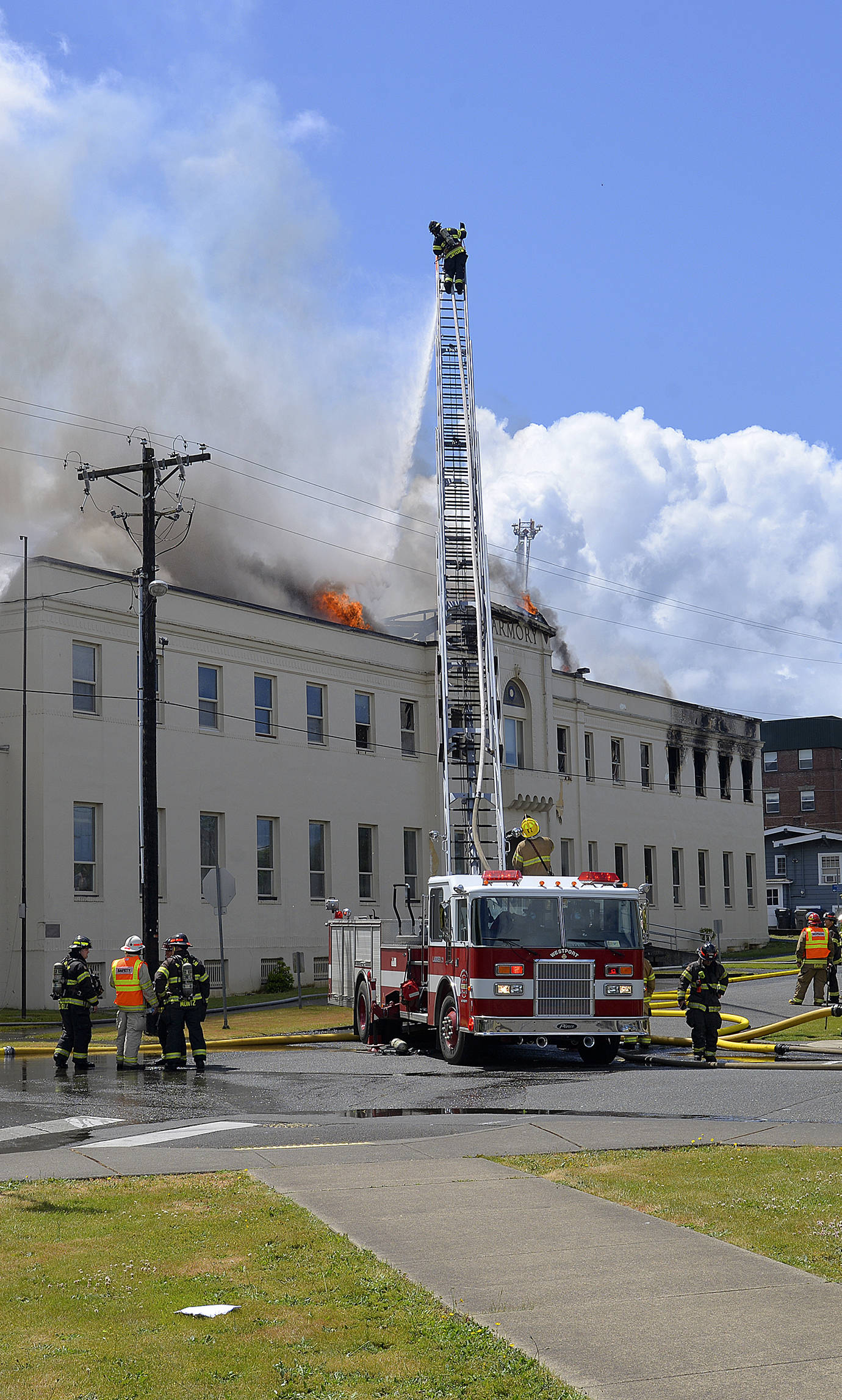 More photos from the Armory fire | The Daily World
