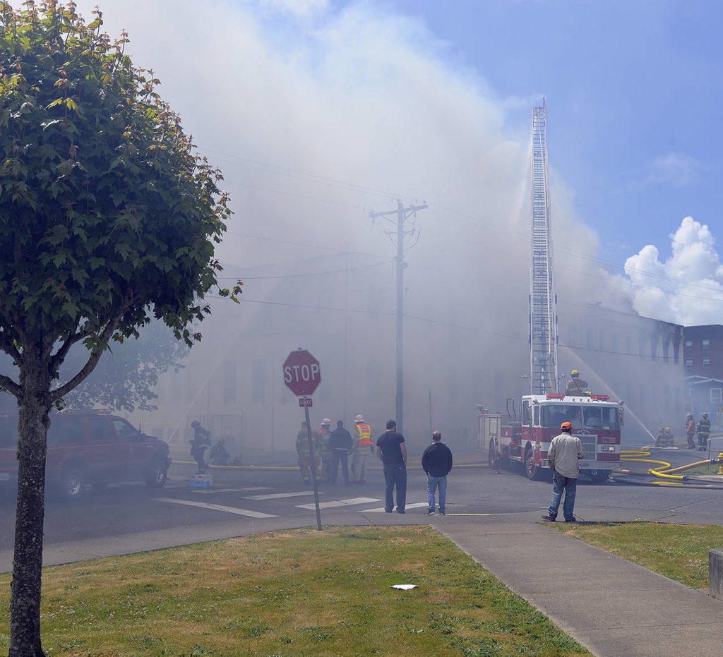 Fire consumes Aberdeen’s historic Armory Building | The Daily World