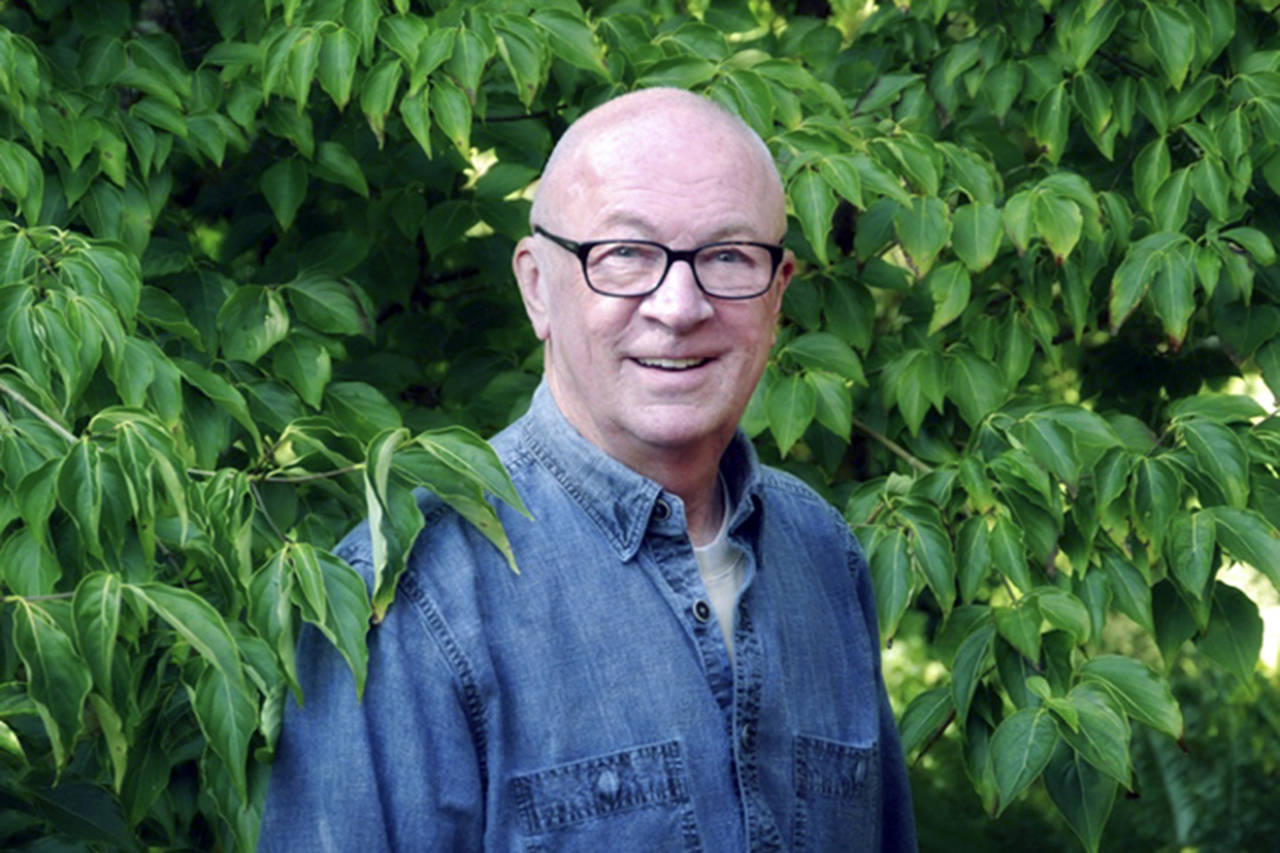 Ken Hunt named Artist of the Month for August | The Daily World