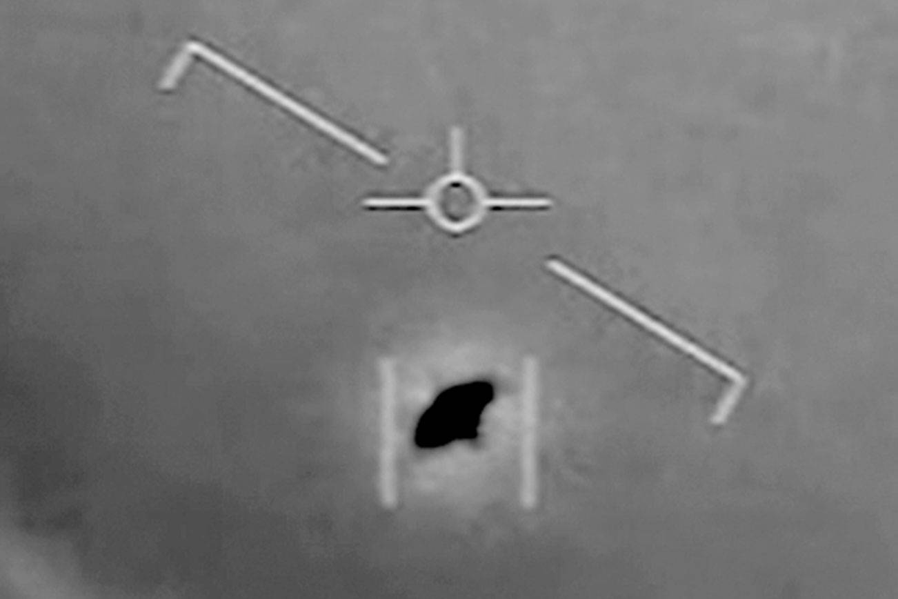 U.S. Navy acknowledges it’s tracking UFOs | The Daily World
