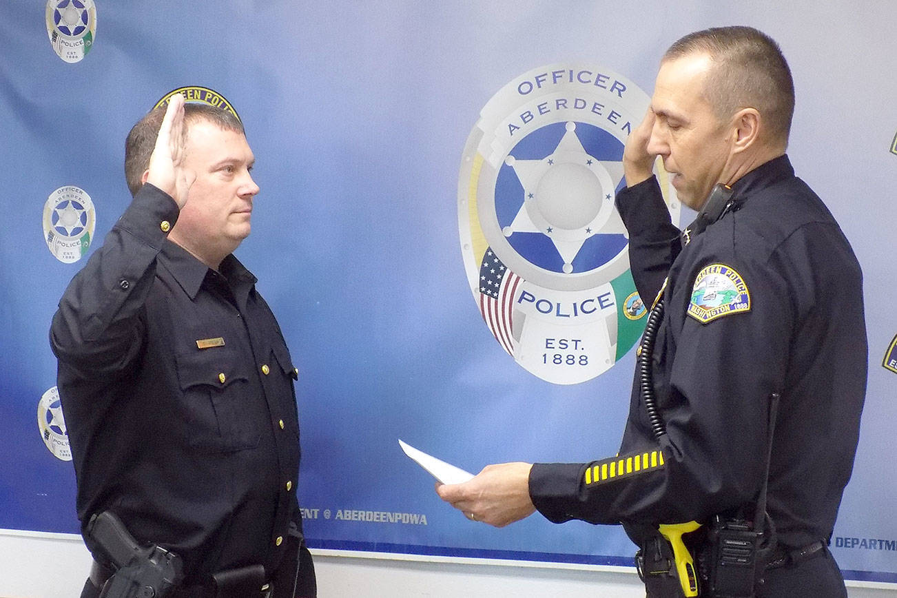 APD promotes Lieutenant Green to Commander | The Daily World
