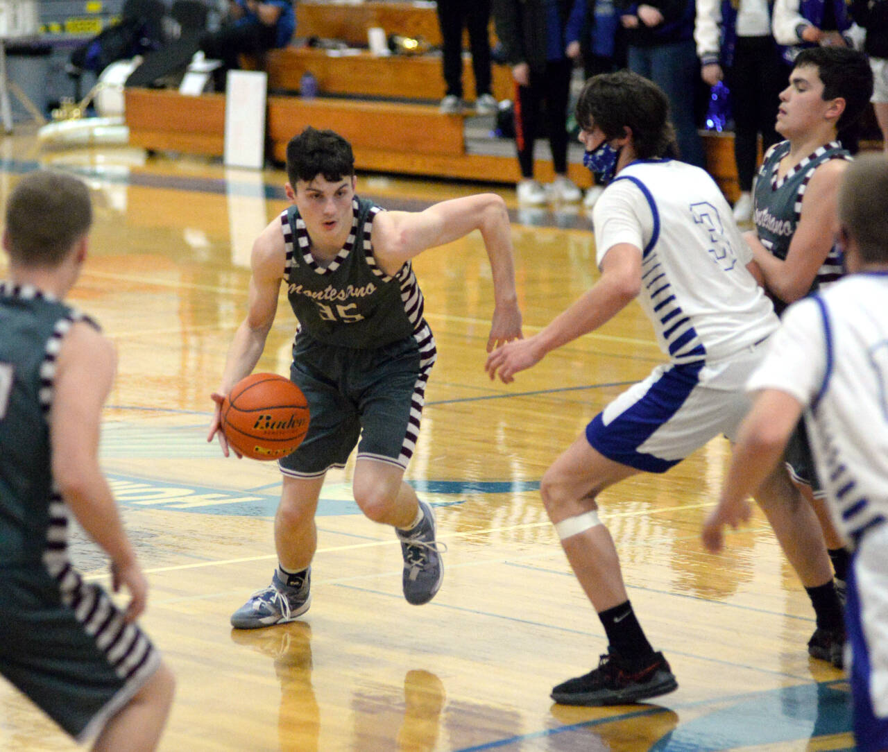 Montesano wills itself to victory over Elma | The Daily World