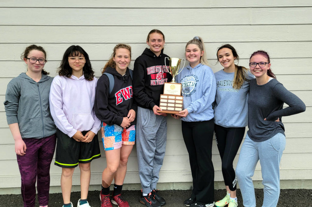 Weekend Roundup: Raymond girls, Aberdeen boys win district track titles ...