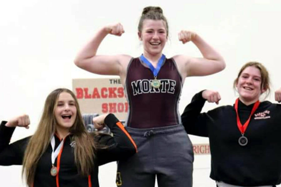 Roundup: Roundtree balances competing for two schools in winning ...