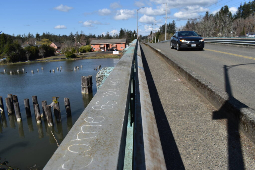 Public, city deliberate on future of Young Street Bridge | The Daily World