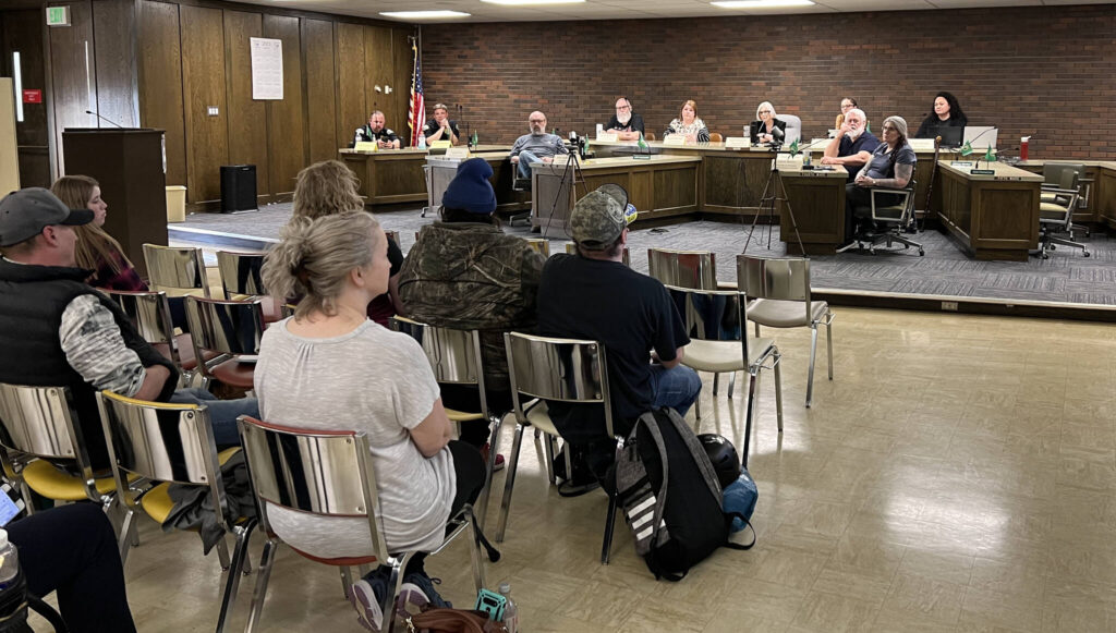 Unhoused chime in on community homeless discussion | The Daily World
