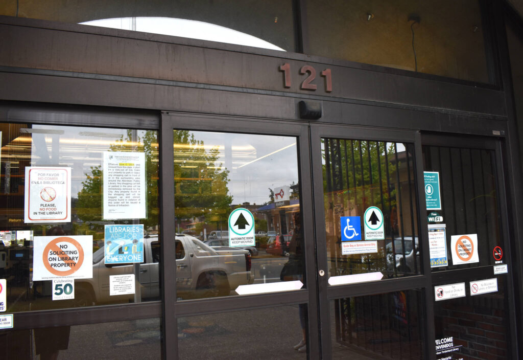 City cleans up carts from front of Aberdeen Timberland Library | The ...