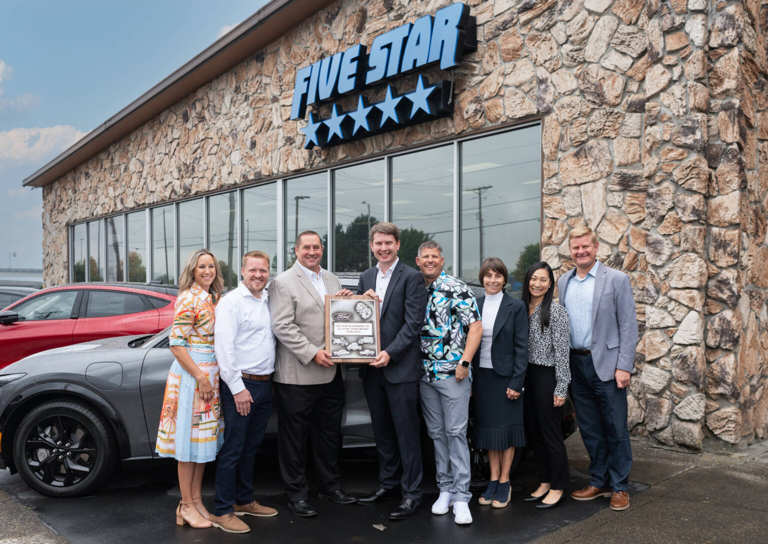 Five by five: Car dealership celebrates quarter century | The Daily World