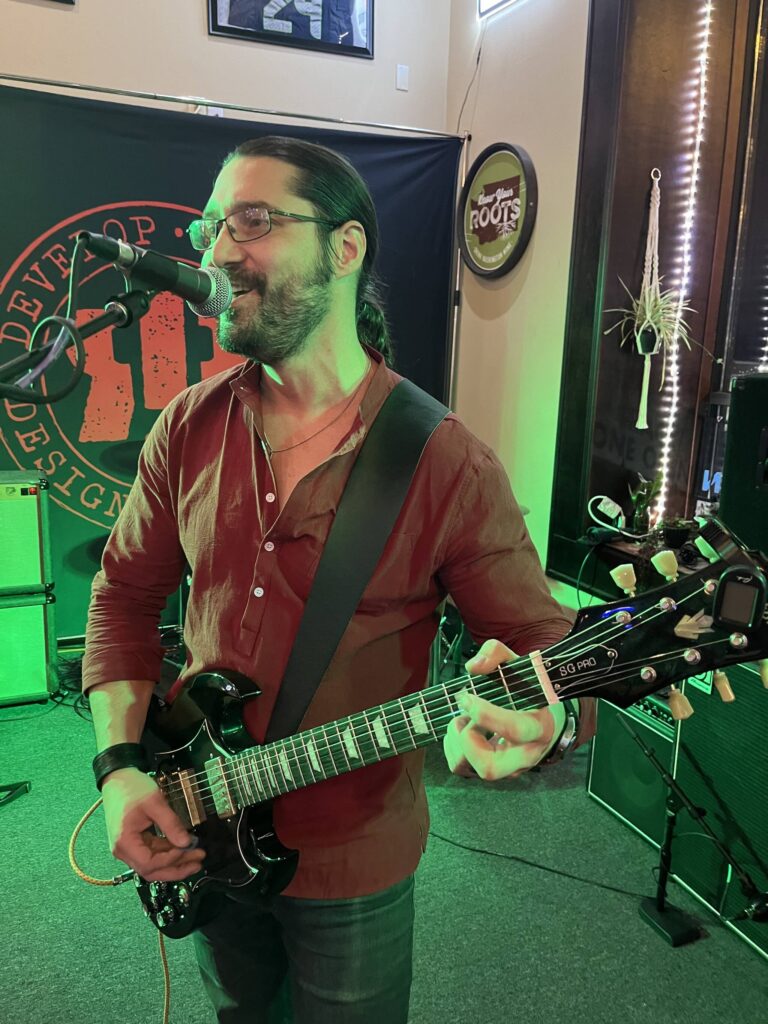 Messy Jessy’s venue showcases ‘hidden gems’ | The Daily World