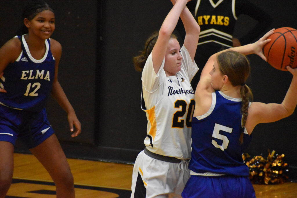 Honoring one of their best | The Daily World