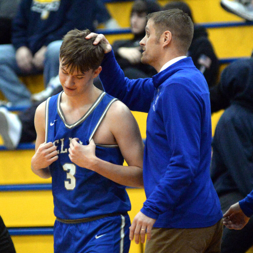 Prep Basketball Roundup: After blowout loss, Elma responds with win at ...