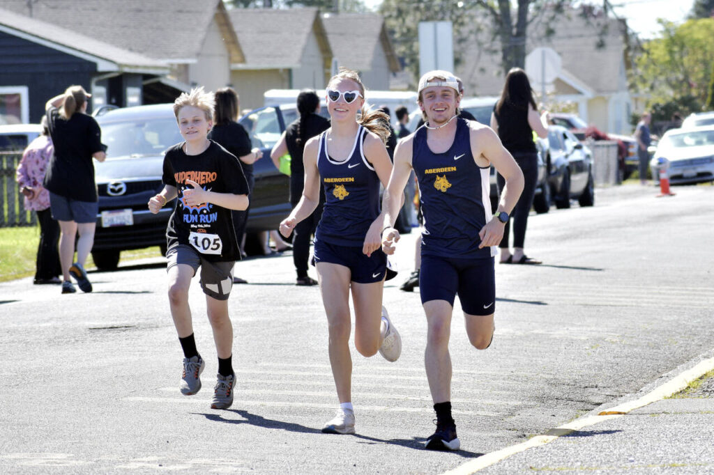 AJ West holds superhero-themed Fun Run | The Daily World