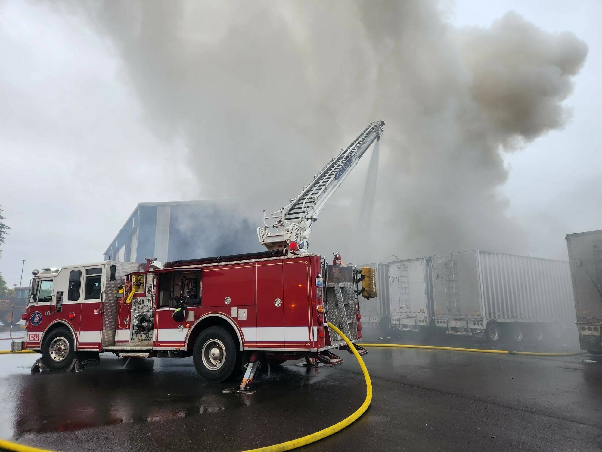 Fire District 2 tackles trash fire at transfer station | The Daily World