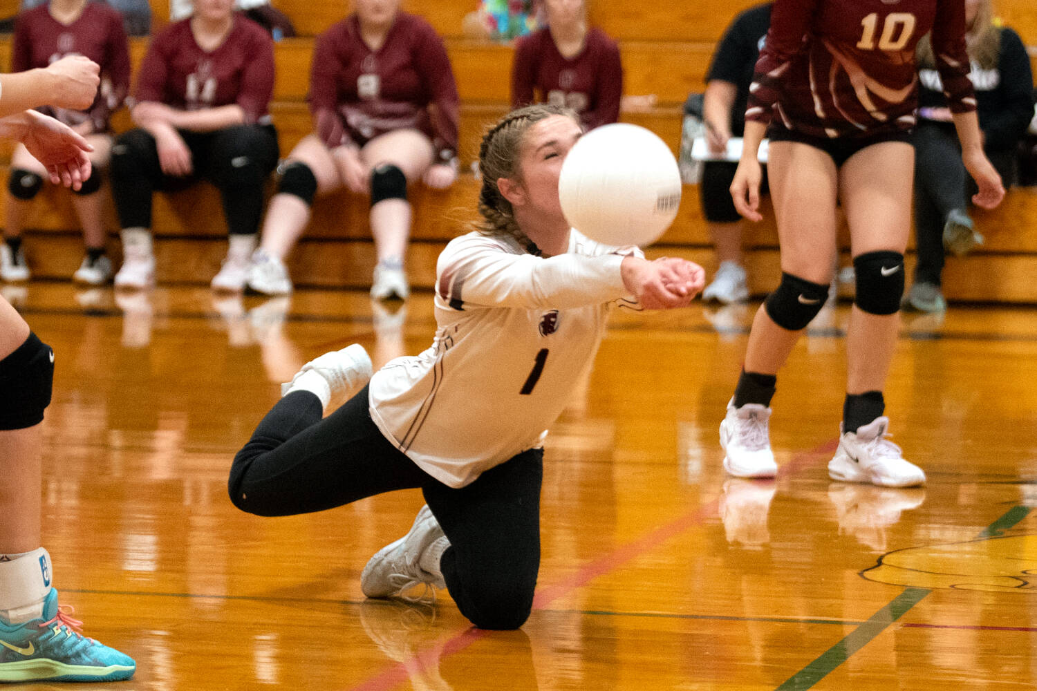 Prep Roundup: Cuzdey leads Ocosta to win with record-breaking ...