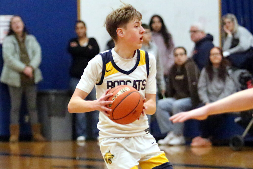 Boys Prep Basketball Roundup: Aberdeen beats Montesano after Bulldogs ...