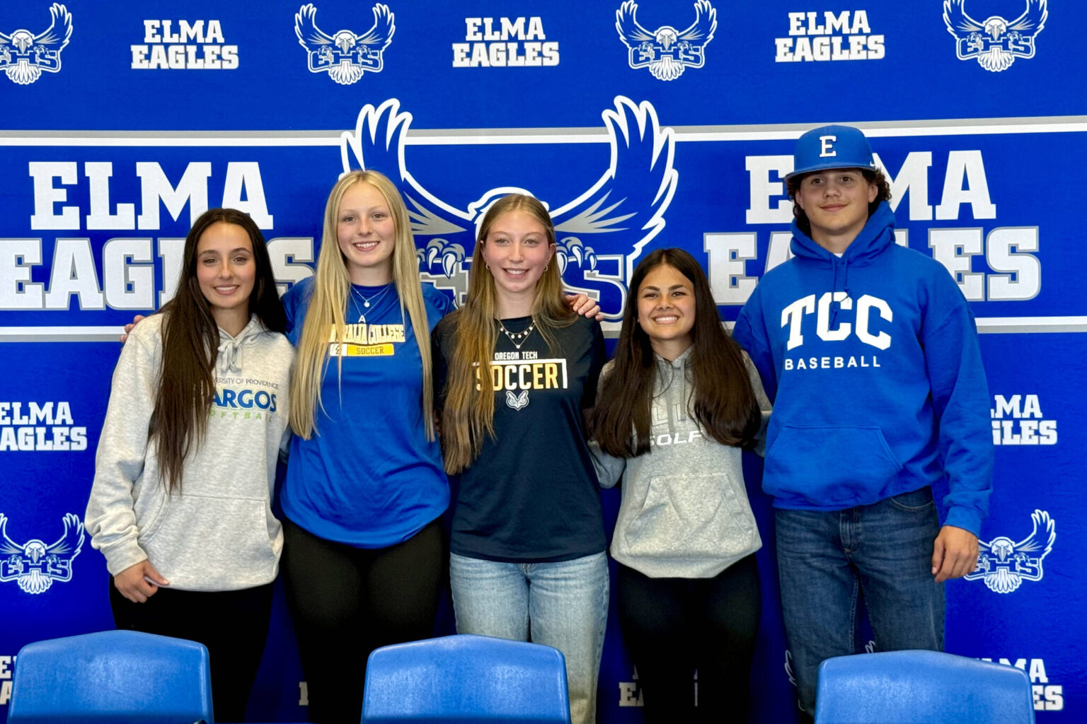 Five Elma Eagles sign to play at next level | The Daily World