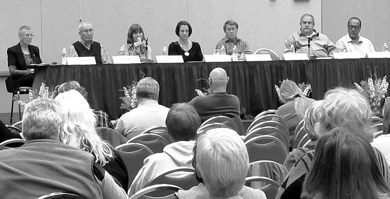 Business, marketing in spotlight at O.S. candidate forum | The Daily World