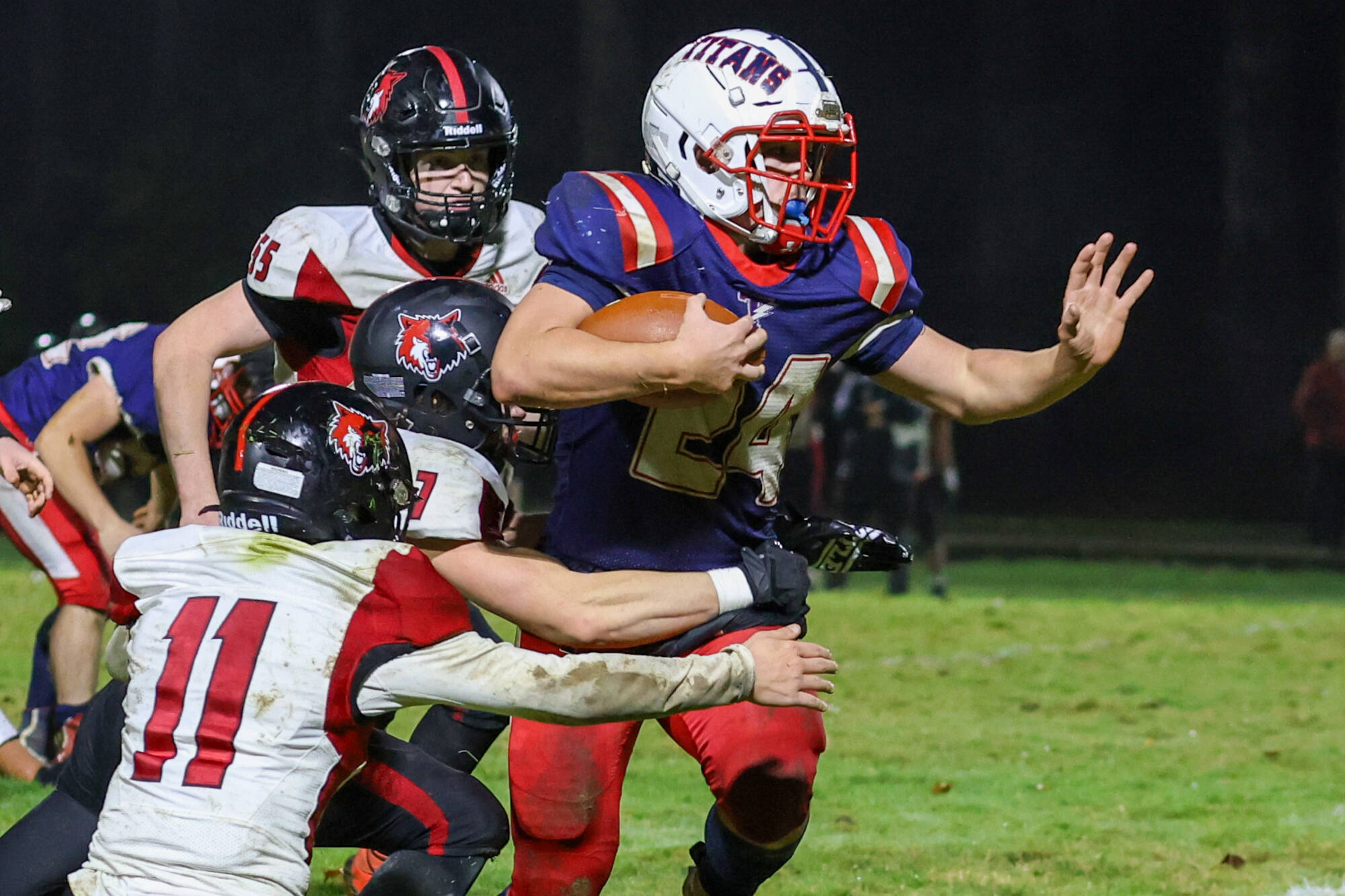 Prep Football Roundup: Pe Ell-Willapa Valley advances to Round of 16 ...