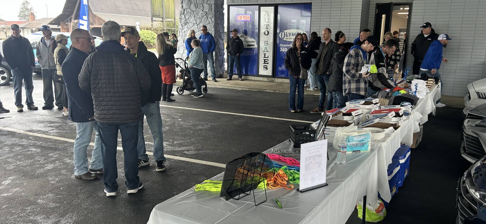 Olympia Auto Sales and RV holds grand opening in Aberdeen | The Daily World