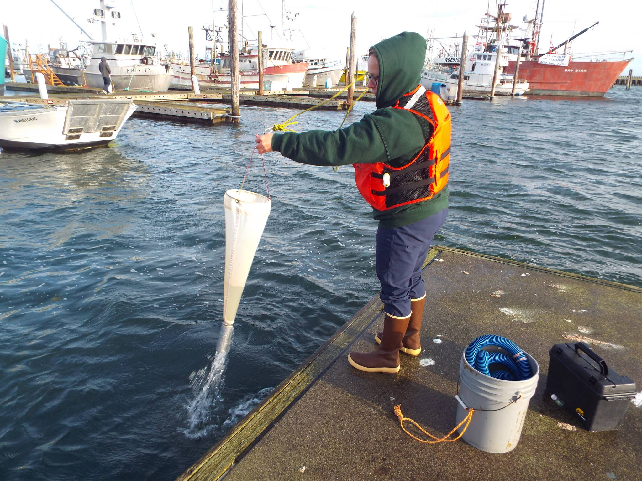Olympic Region Harmful Algal Bloom Partnership: Safeguarding lives and ...
